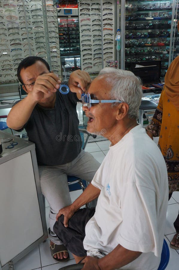 Check the eyes editorial image. Image of healthcare, medical - 41074395