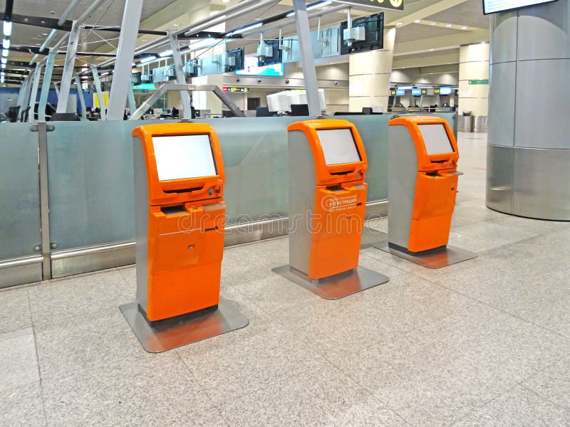 Check-in Terminals at Pearson International Airport Stock Photo - Image ...