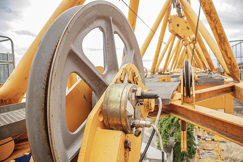 Check the Tower Crane Load Sensor for Weight at the Pulley of the Front ...