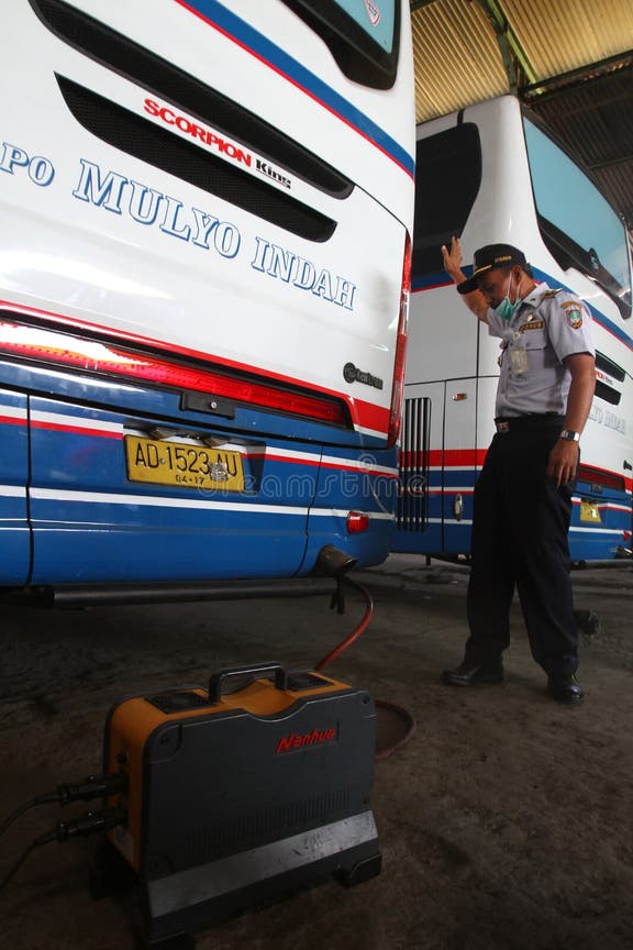 Checking bus editorial photo. Image of driver, asia, checking - 31848726