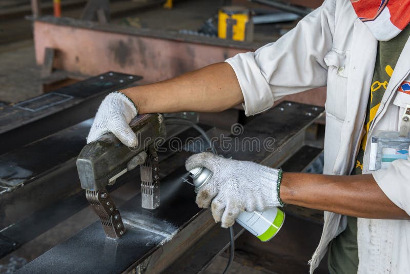 Checking Defect in Welded with Process Magnetic Particle TestingMT ...