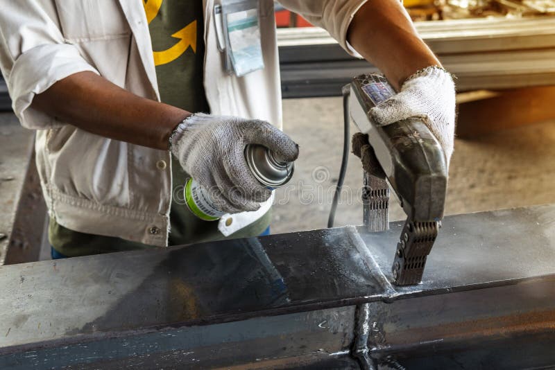 Checking Defect in Welded with Process Magnetic Particle TestingMT ...