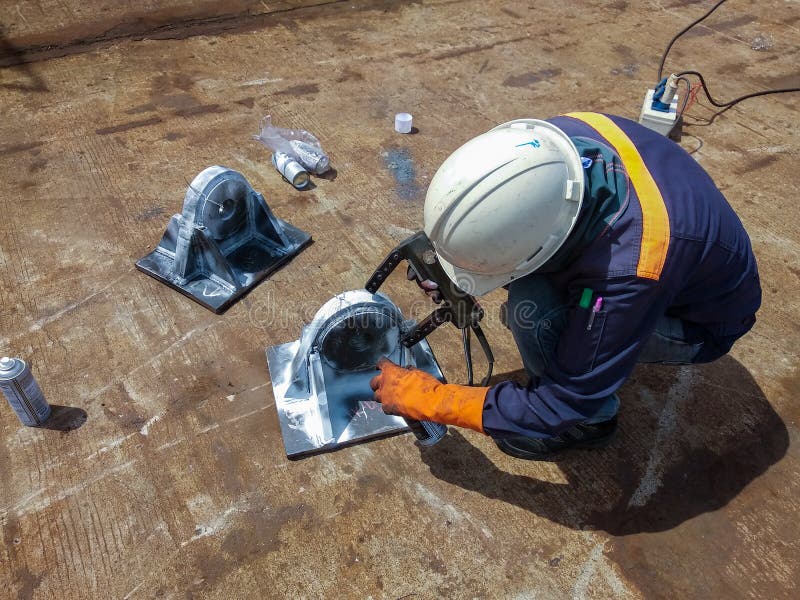 Checking Defect in Welded with Process Magnetic Particle TestingMT ...