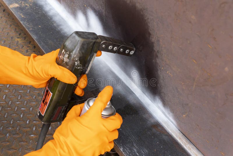 Checking Defect in Welded with Process Magnetic Particle TestingMT ...