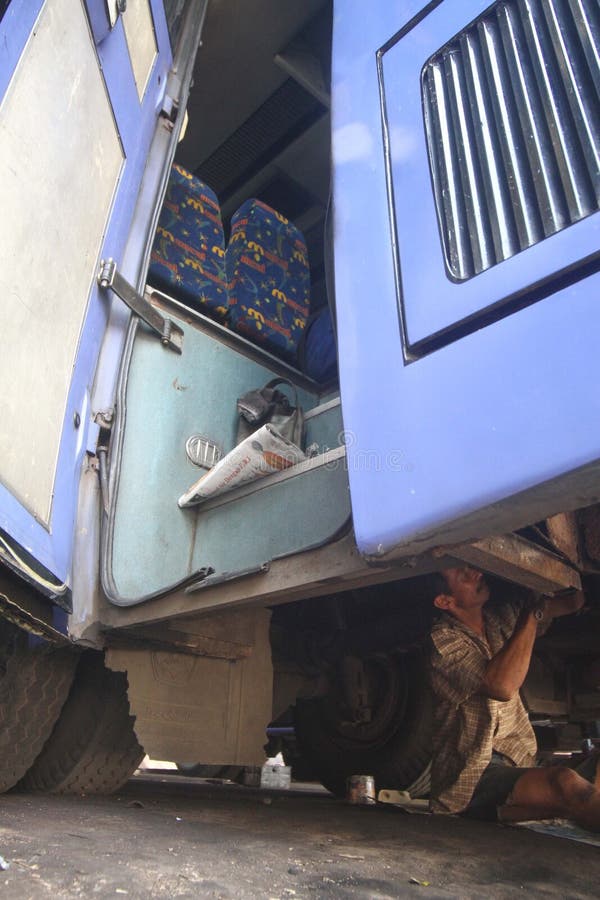 Checking the machine editorial photography. Image of solo - 32528672