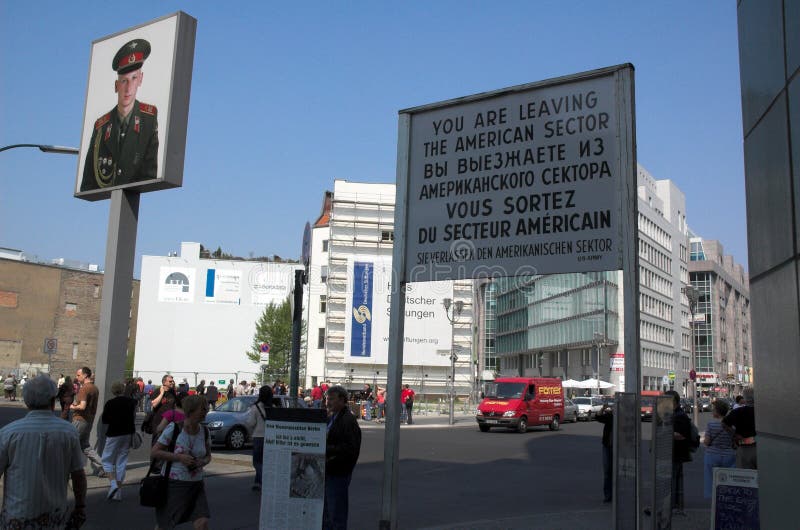 Checkpoint Charlie editorial stock image. Image of memorial - 10782549