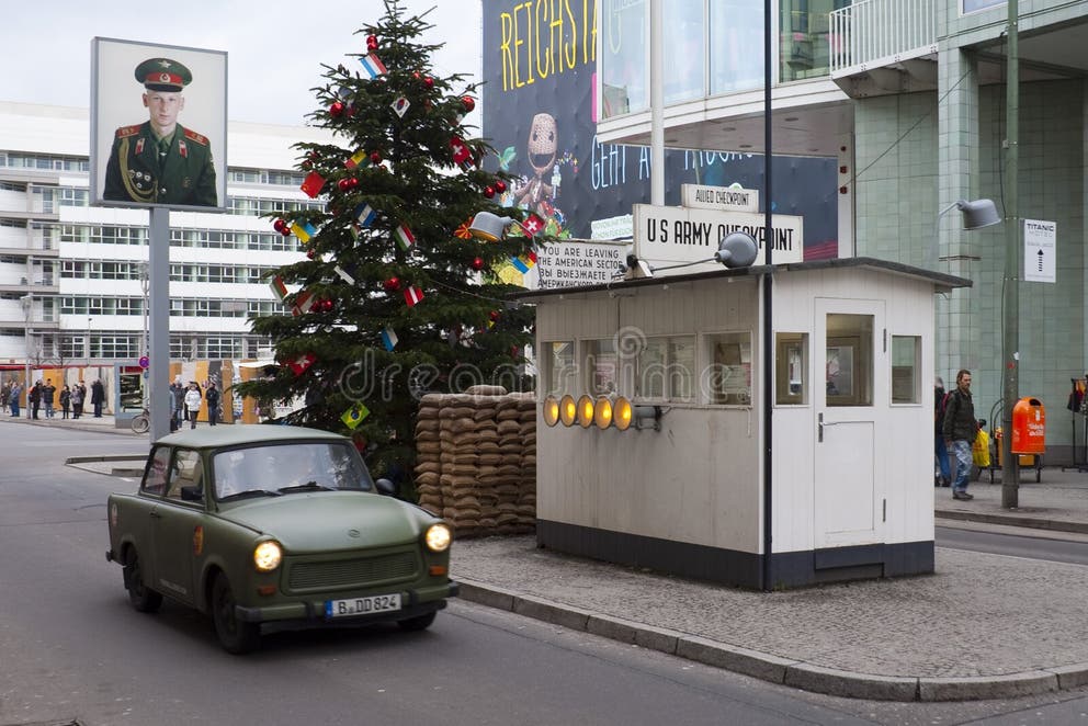 Checkpoint Charlie editorial photo. Image of germany - 23745041