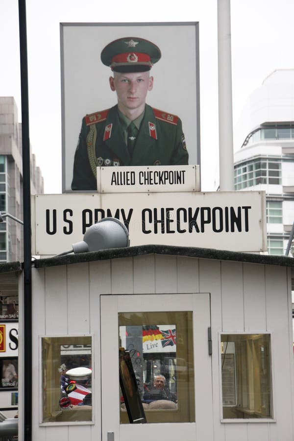 Checkpoint Charlie editorial image. Image of tourism - 21138230