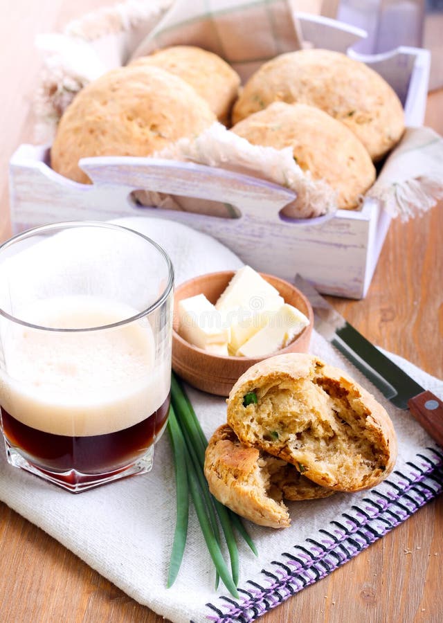 Cheddar & Chive Beer Dampers Stock Photo - Image of baked, brunch: 54145504