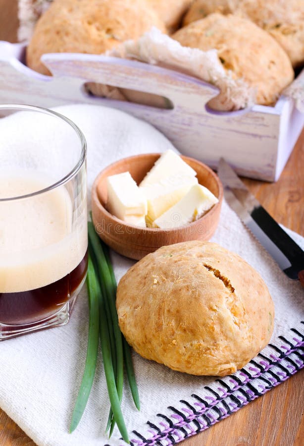 Cheddar & Chive Beer Dampers Stock Image - Image of buns, chive: 54145505