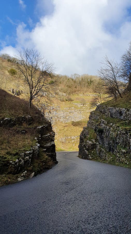 Cheddar Gorge sky view stock photo. Image of plant, sunlight - 181788964