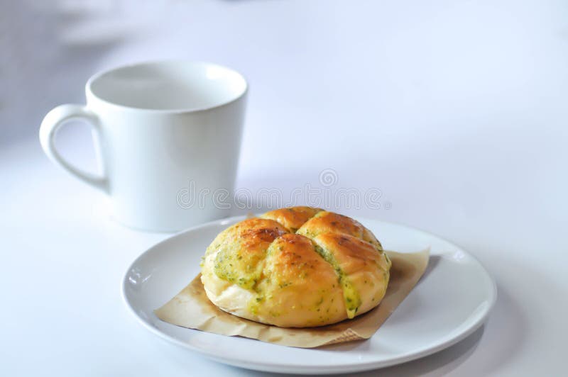 Cheese Bun, Cream Cheese Garlic Bread or Korean Cream Cheese Garlic Bun ...