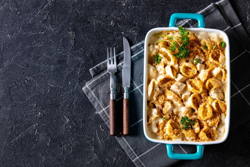 Cheesy and Creamy Chicken and Shells Pasta Bake Stock Image - Image of ...