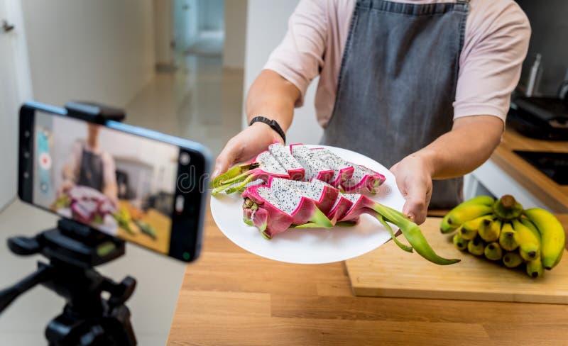 The Chef is Broadcasting Live from Workshop How To Cuts and Peels ...