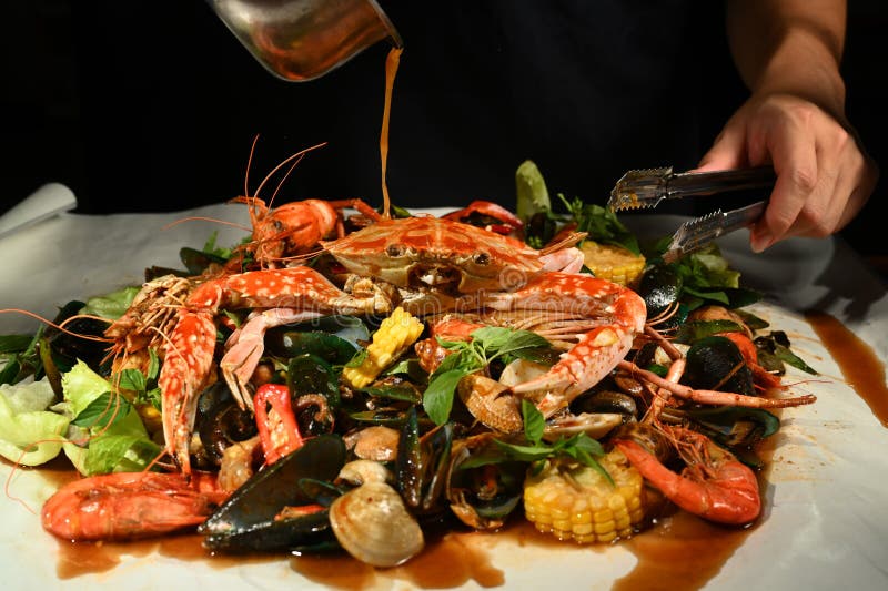 Chef Cooking Mixed Seafood on Paper Plate Stock Photo - Image of dining ...