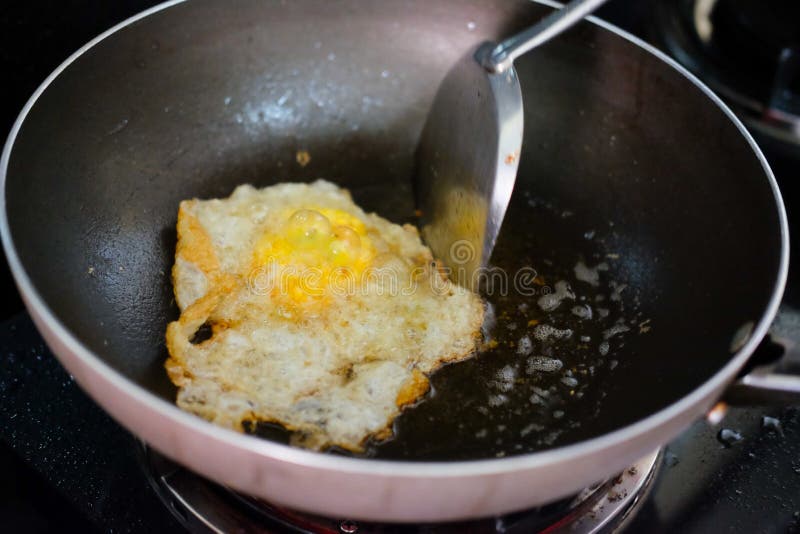 Chef Frying Pan with Cooked Egg Stock Image - Image of circle, protein ...