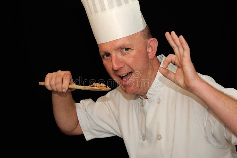 Chef-kok Die Heerlijk Voedsel Proeft Stock Afbeelding - Image of ...