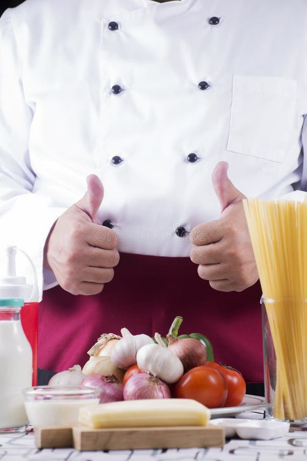Chef Present Food Stock Photos - Download 1,135 Royalty Free Photos