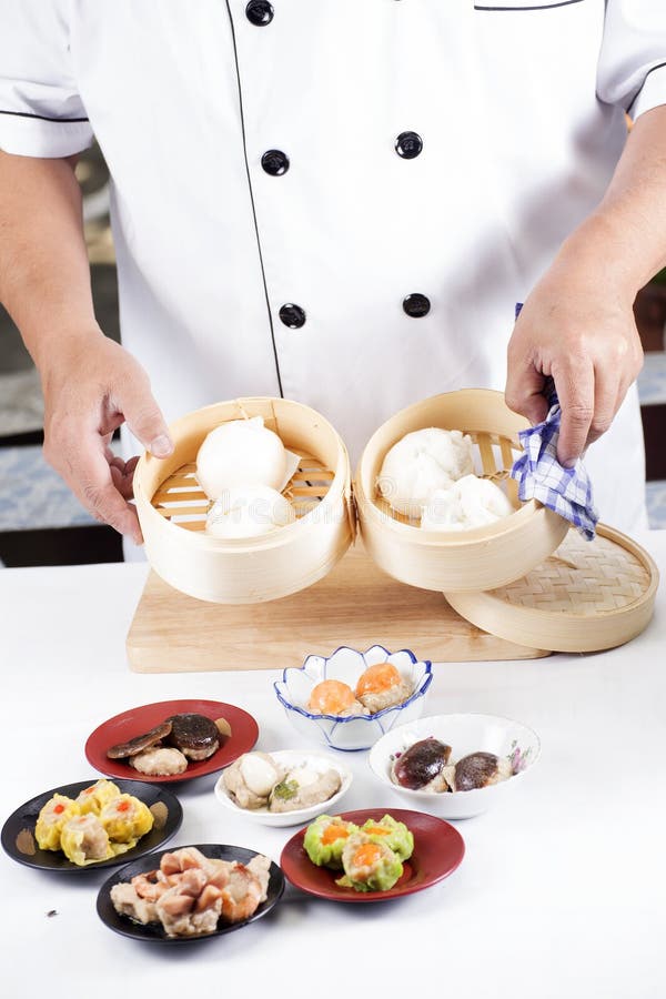Chef Presented Chinese Dim Sum Stock Photo - Image of dumpling, present ...