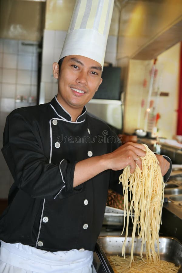 Chef showing spaghetti stock photo. Image of restaurante - 4814536