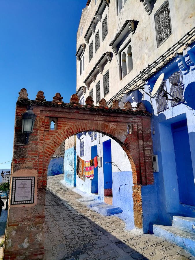 Chefchaouen editorial stock image. Image of house, street - 107206609