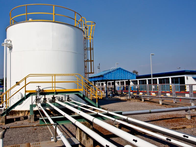 280+ Tank pipe Free Stock Photos - StockFreeImages