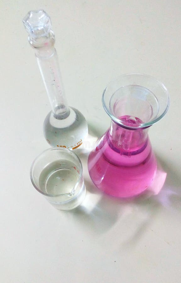 Chemisch Chemie Laboratorium Glas Stock Foto - Image of chemisch ...