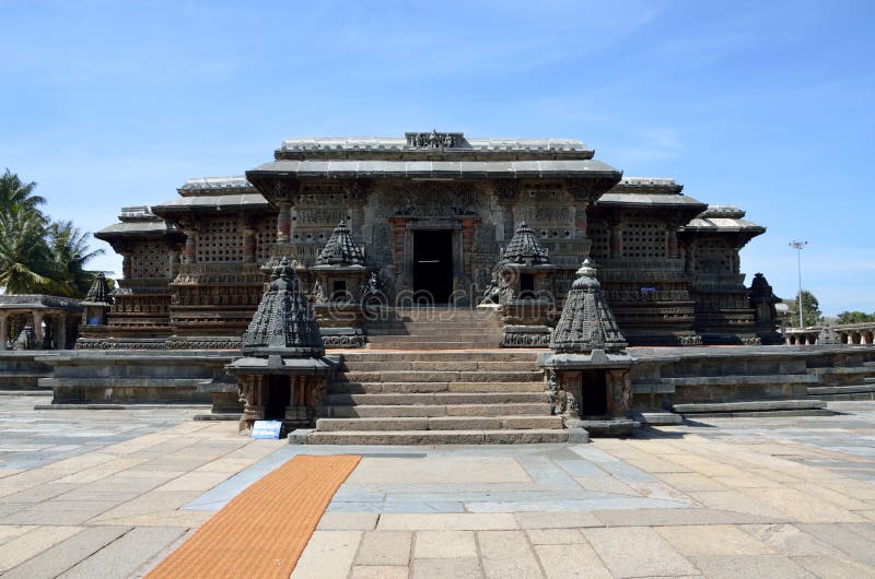 The Chennakesava Temple, is a Vaishnava Hindu Temple on the Banks of ...