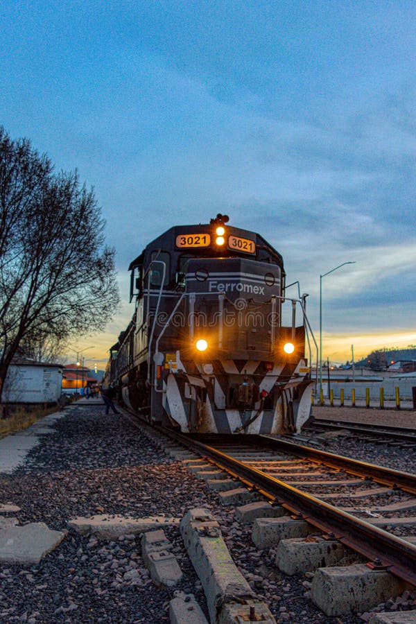 Chepe Train, Mexico editorial stock photo. Image of electricity - 242030868