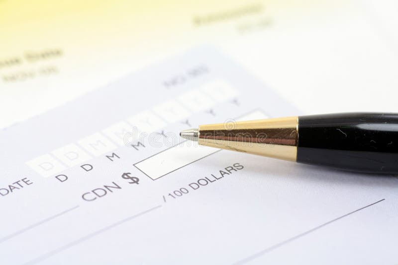 Close up de um cheque imagem de stock. Imagem de cliente - 19889799