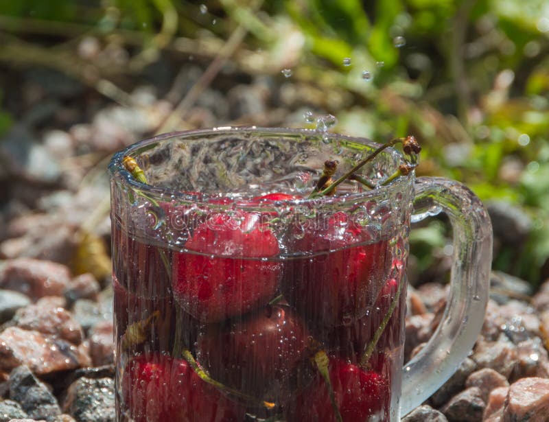 Cherry Splash Water Stock Photos - Download 1,591 Royalty Free Photos