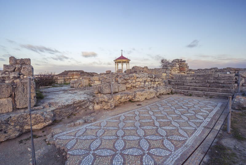 Chersonesus 库存图片. 图片 包括有 希腊语, 公园, 横向, 路径, 克里米亚半岛, 本质 - 81080979