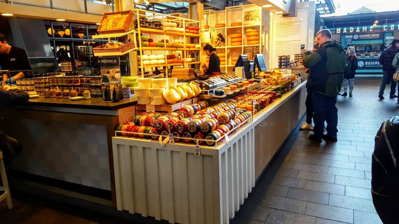 Chesee station editorial photography. Image of rotterdam - 92298342