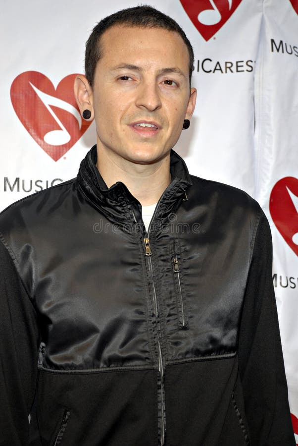 Chester Bennington (Linkin Park) on the Red Carpet Editorial Image ...