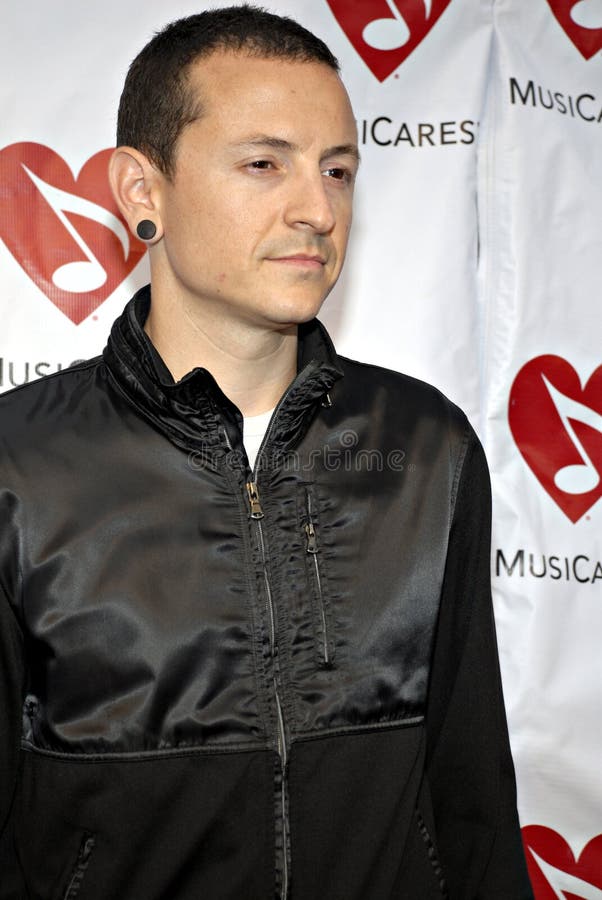 Chester Bennington on the Red Carpet. Editorial Photography - Image of ...