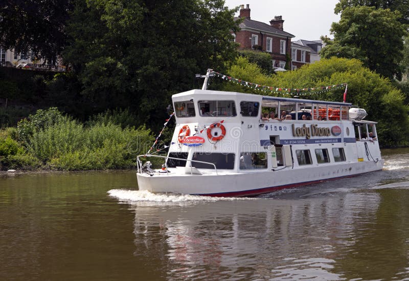 Chester Boats Cruising on the River Dee Editorial Photography - Image ...