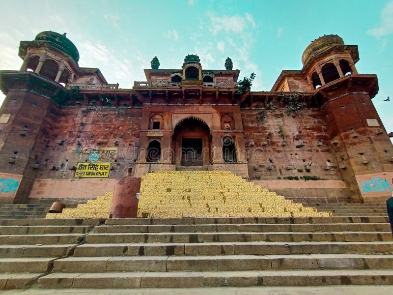 Chet Singh Ghat at Varanasi Ganga Ghat Stock Photo - Image of building ...