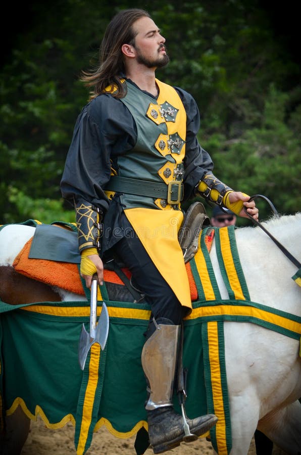 Chevalier Dueling Au Festival De La Renaissance Photo stock éditorial ...