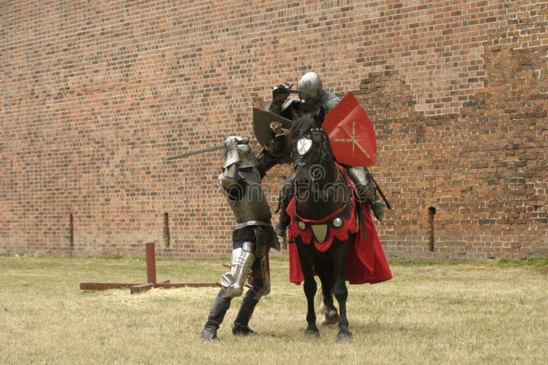 Chevalier de cheval image stock. Image du armure, figure - 15264509