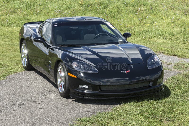 Chevrolet Corvette negro fotografía editorial. Imagen de acontecimiento ...