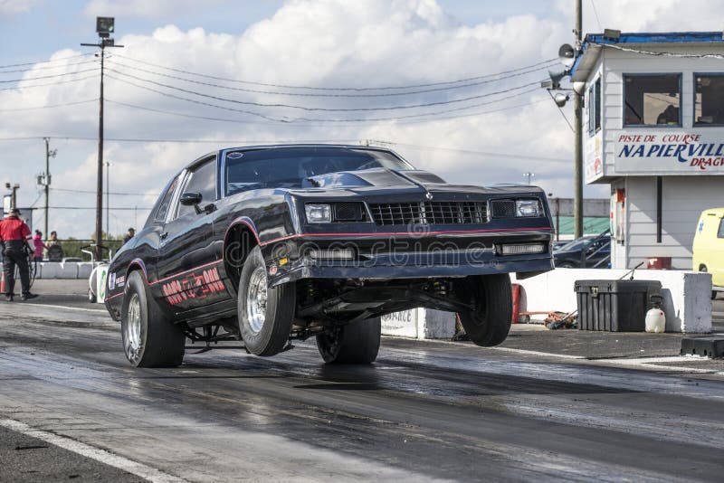 Drag racing editorial photography. Image of horsepower - 45281372