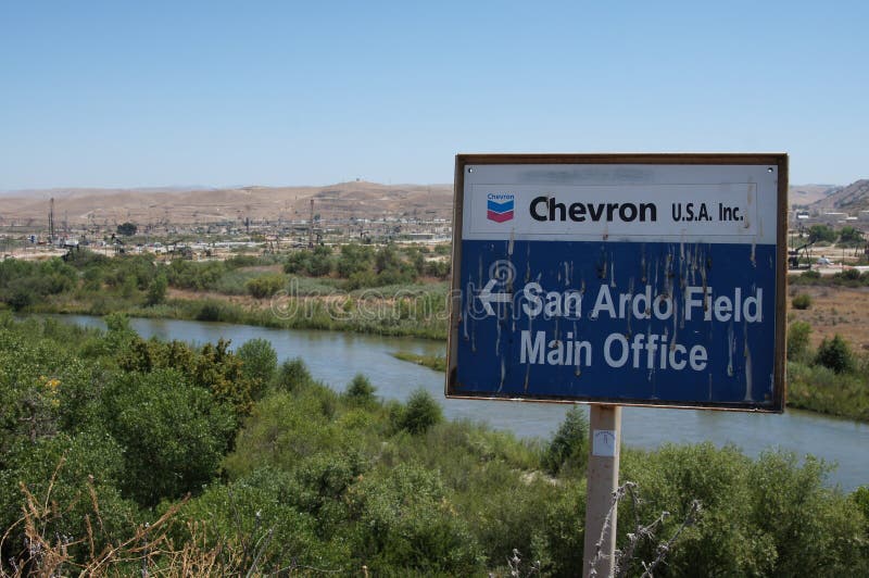 Chevron Oil editorial photography. Image of production - 35218612