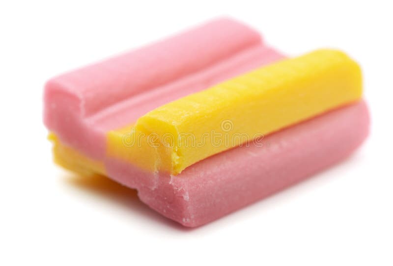 Chewing-gums roses photo stock. Image du sucrerie, entier - 55596930
