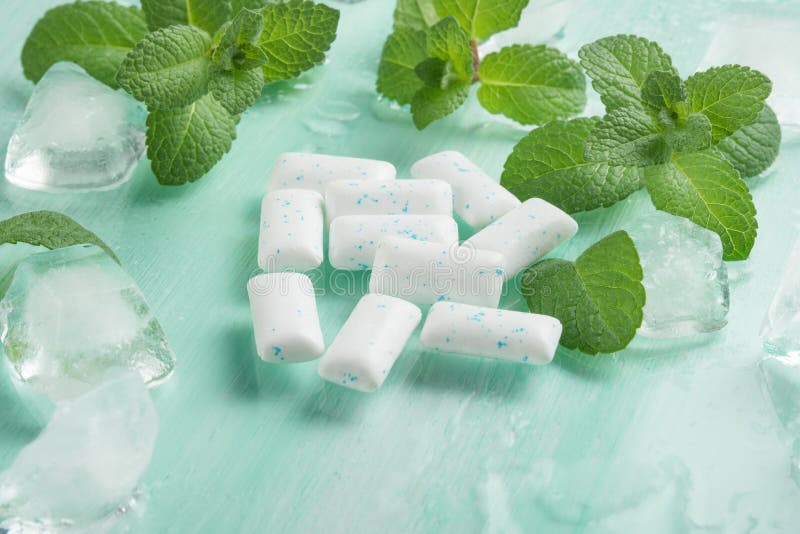 Chewing Gum with Mint and Ice Stock Image - Image of aroma, chewing ...
