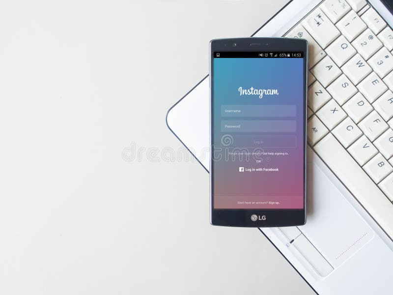 CHIANG MAI,THAILAND - MAY 01, 2016: Uber Mobile Apps. Uber - Com ...