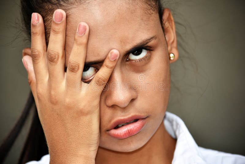 Persona joven ansiosa imagen de archivo. Imagen de agotador - 106425583