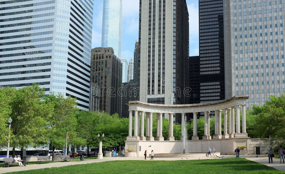 Chicago Arch editorial photo. Image of windows, tourism - 31426806