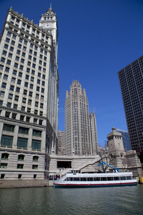 Chicago Building stock image. Image of grass, design - 13863695