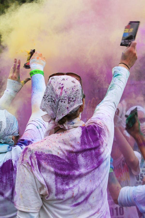 Chicago Color Run editorial photo. Image of happiness - 27129321