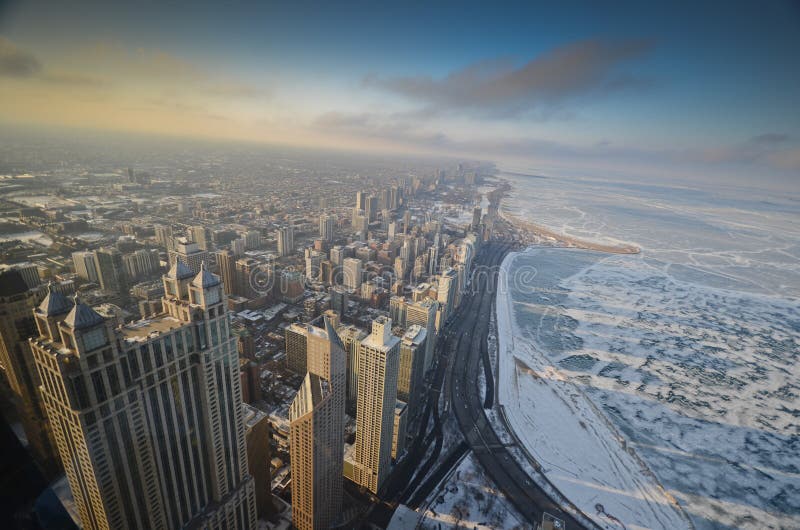 Hiver Chicago Du Centre Avec L'horizon De Ville Image stock - Image du ...
